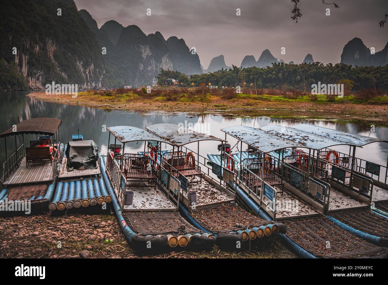 Old Bamboo rafts at the Li river shore in Xingping, Guilin, China ...