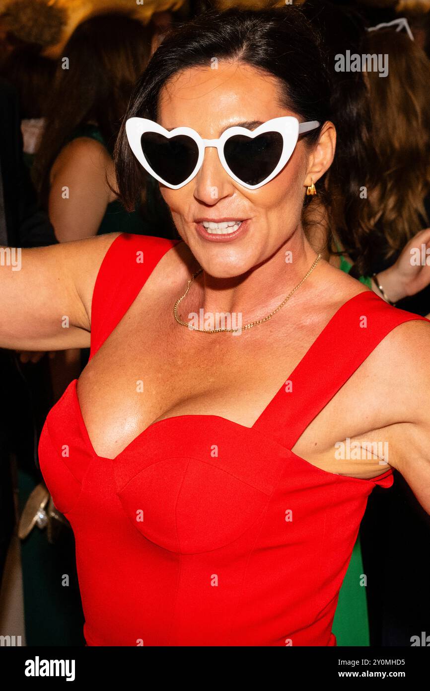 Dancing lady in red hi-res stock photography and images - Alamy