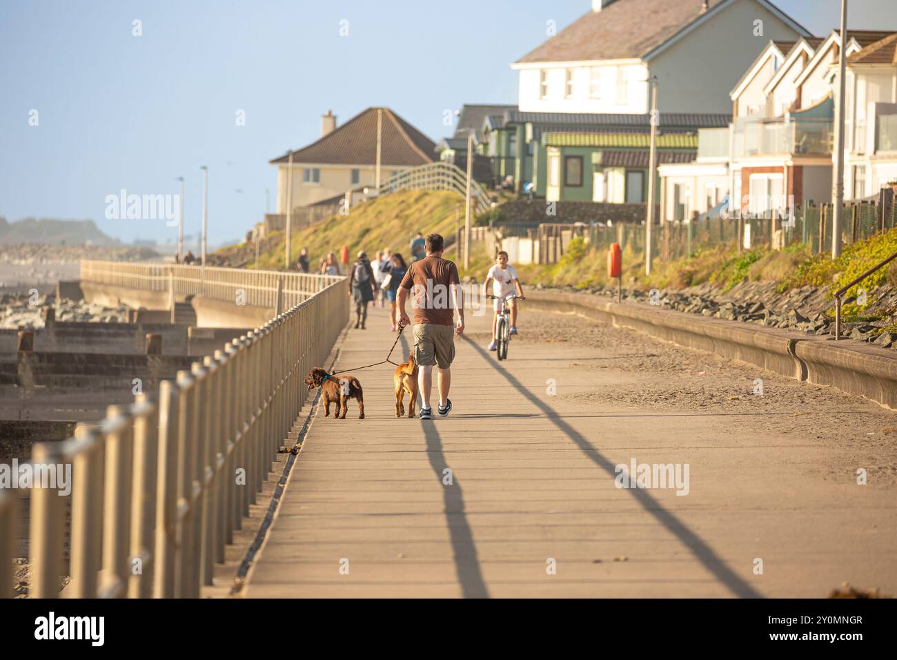 Tywyn promenade hi-res stock photography and images - Alamy