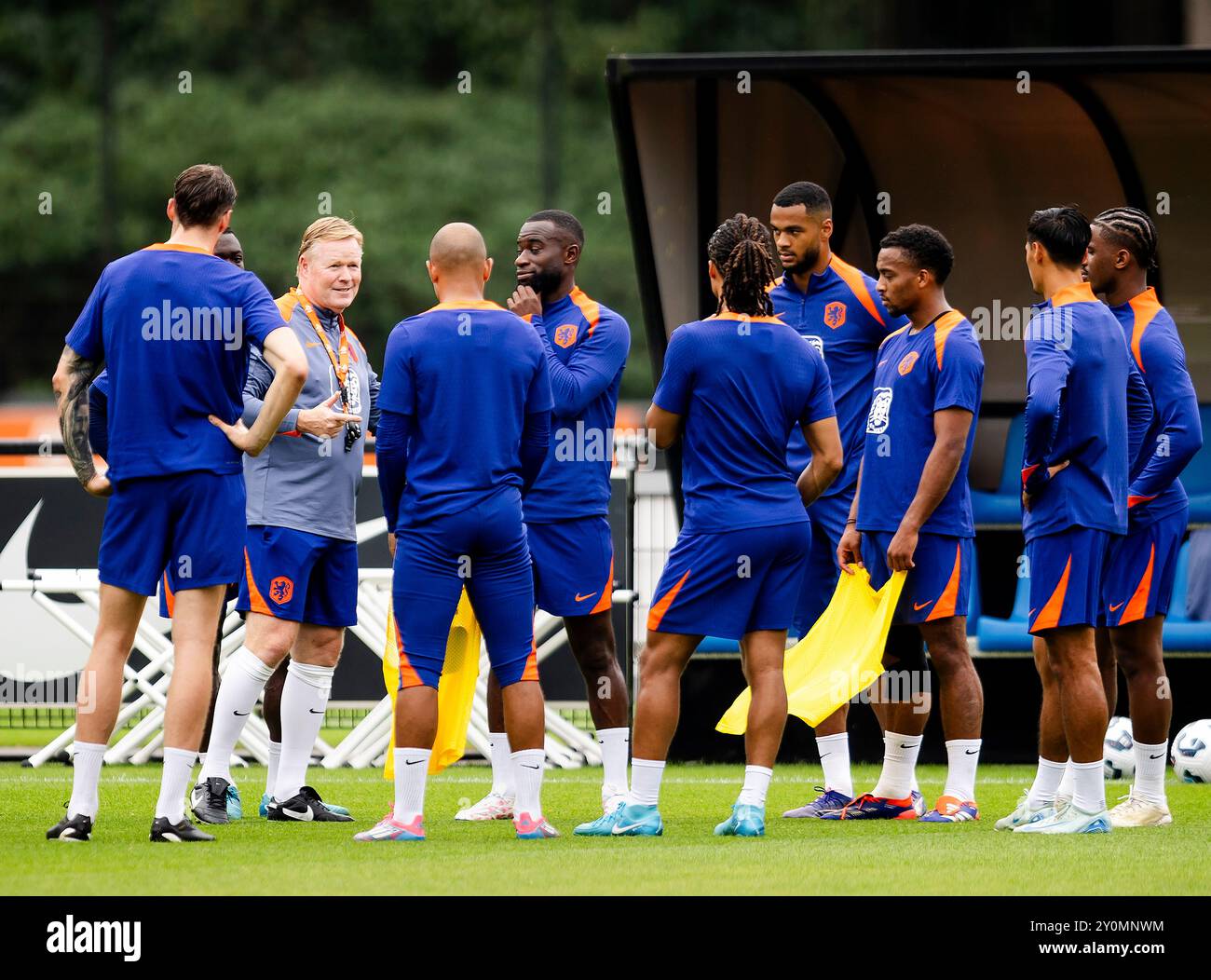 ZEIST - 03/09/2024, Wout Weghorst, national coach Ronald Koeman, Brian ...