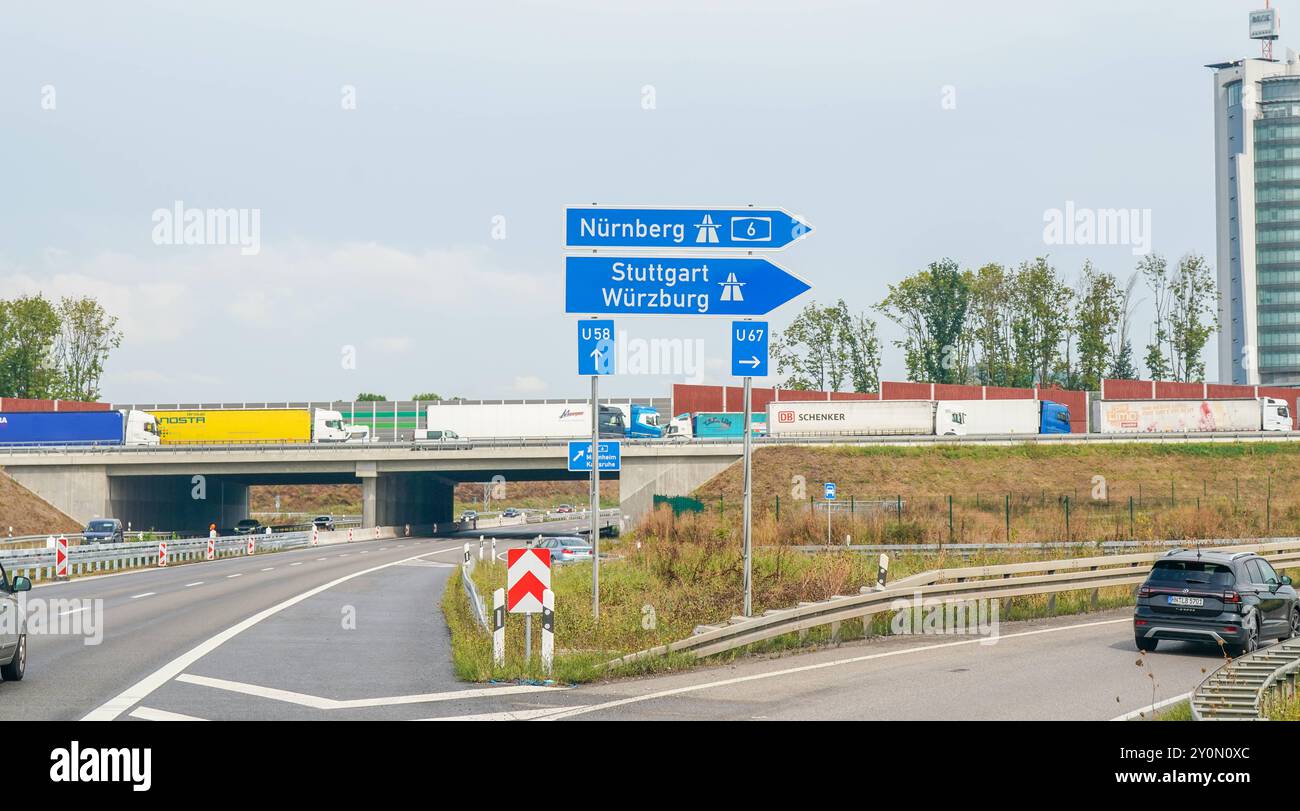 Autobahnschilder hi-res stock photography and images - Alamy