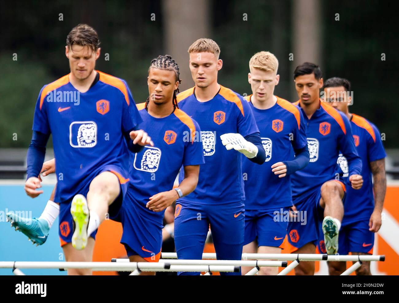 ZEIST - Wout Weghorst, Nathan Aké, Bart Verbruggen, Jerdy Schouten ...