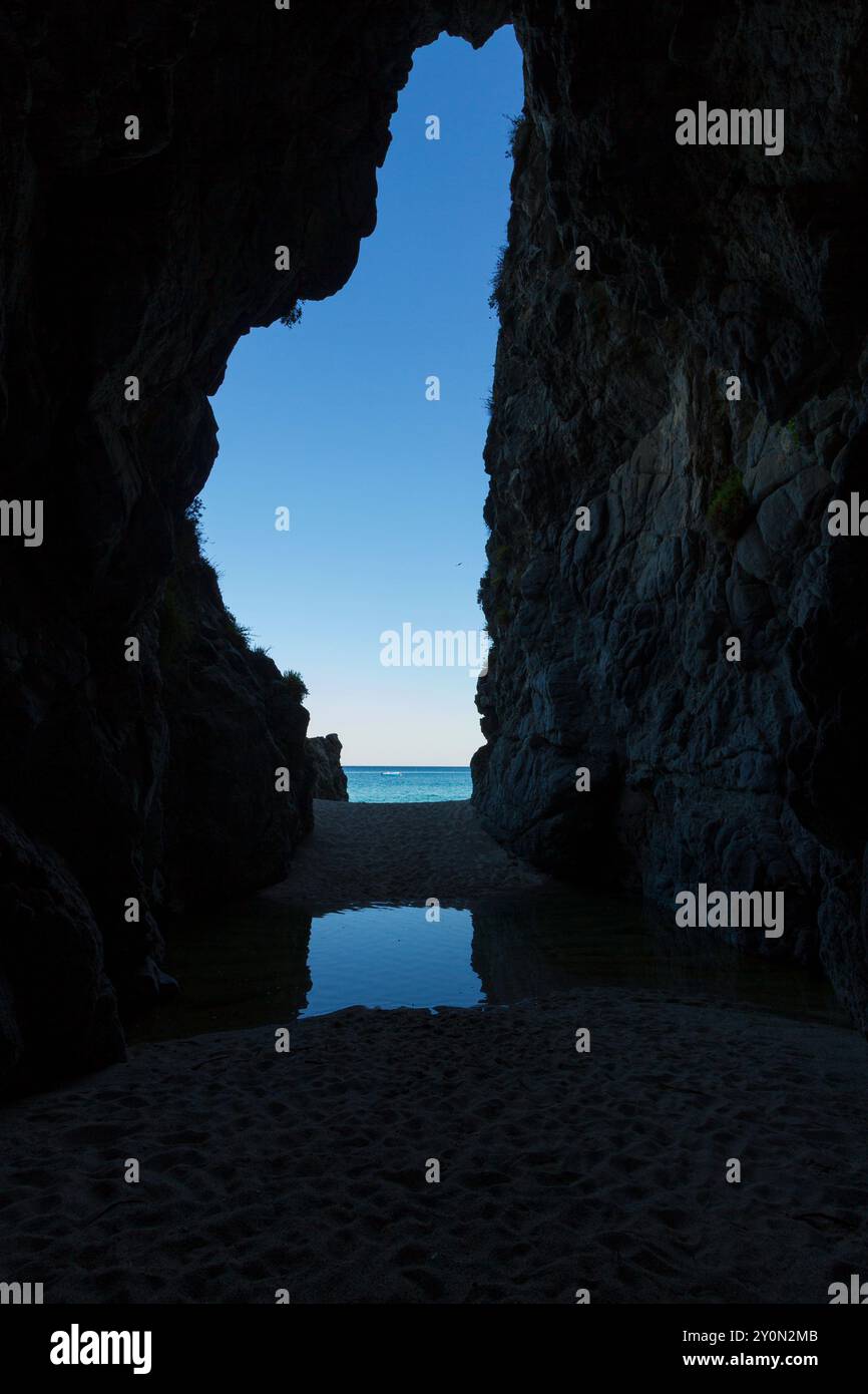 Grotta di san gregorio hi-res stock photography and images - Alamy