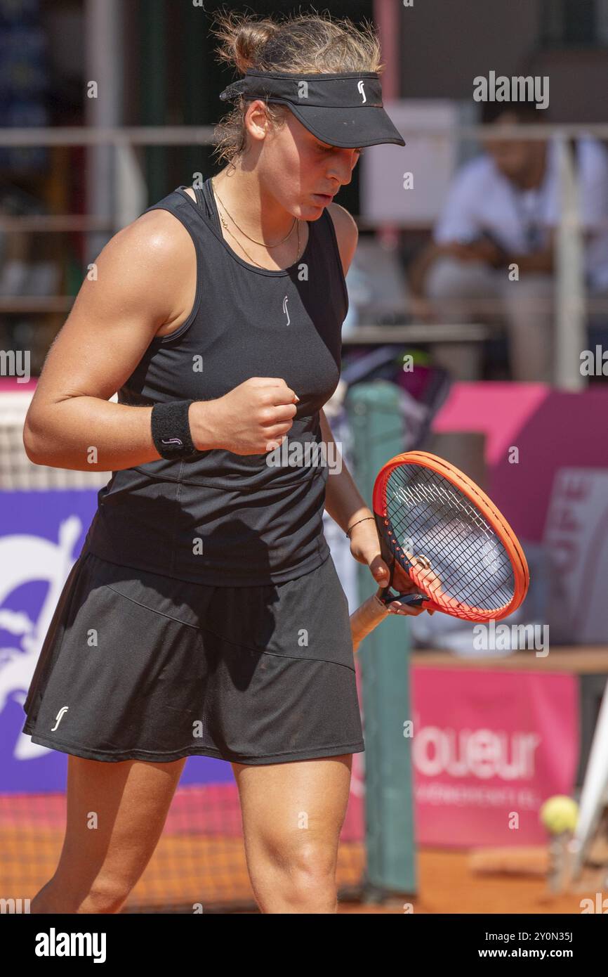 Montreux Switzerland, 09 03 2024: Tara Wurth (CRO) vs Jenny Duerst (SWI ...
