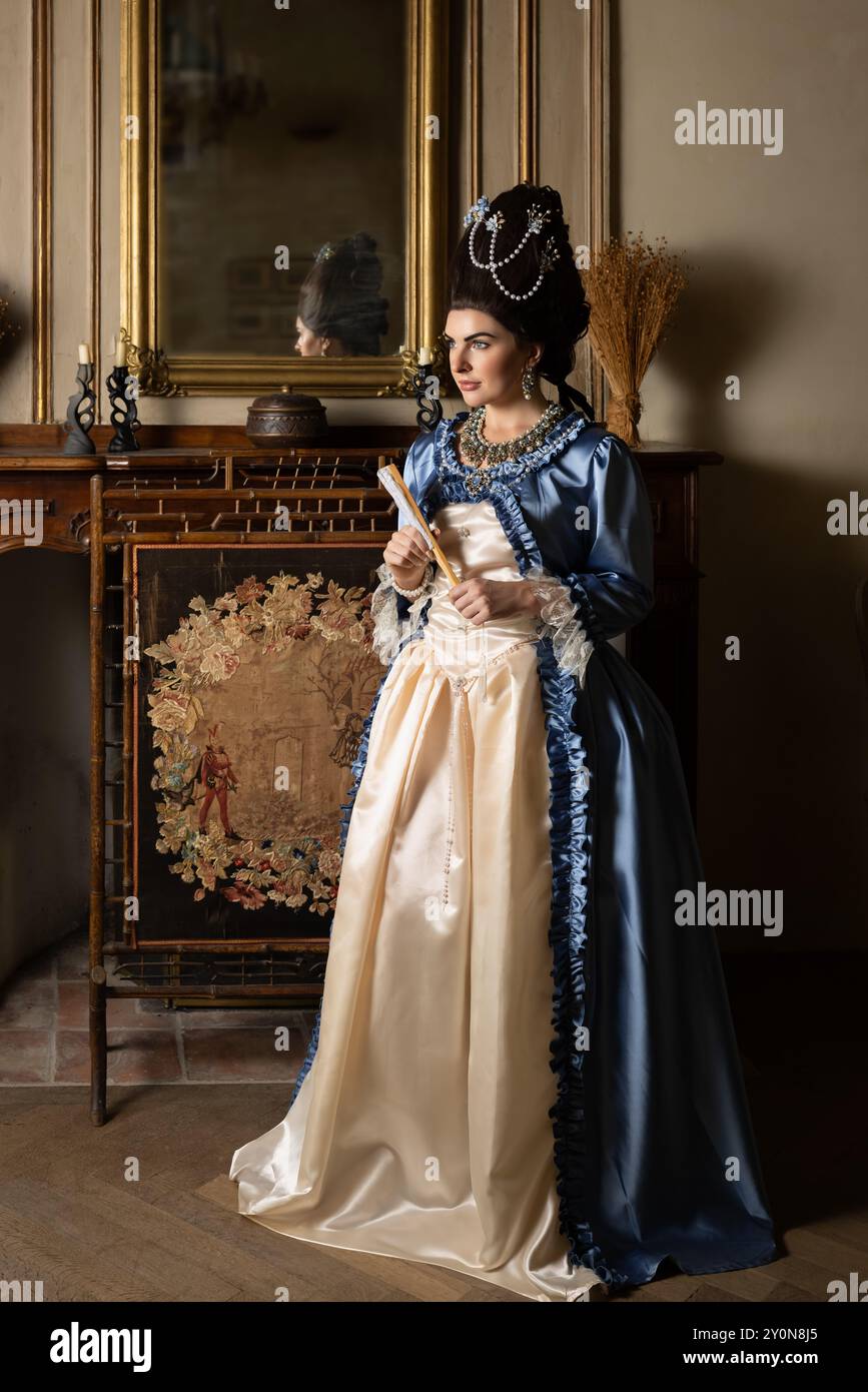 Woman wearing a Marie Antoinette costume Stock Photo - Alamy