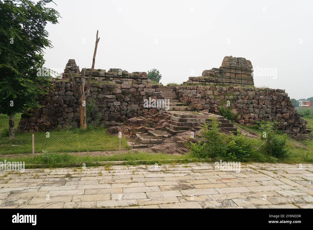 Chausath Yogini Temple. This temple is known as pre-Chandella period ...