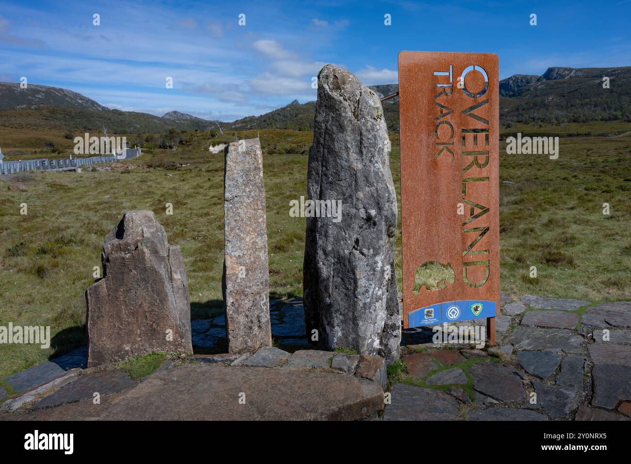 Overland Track signage in the Central Highlands region, Cradle Mountain ...