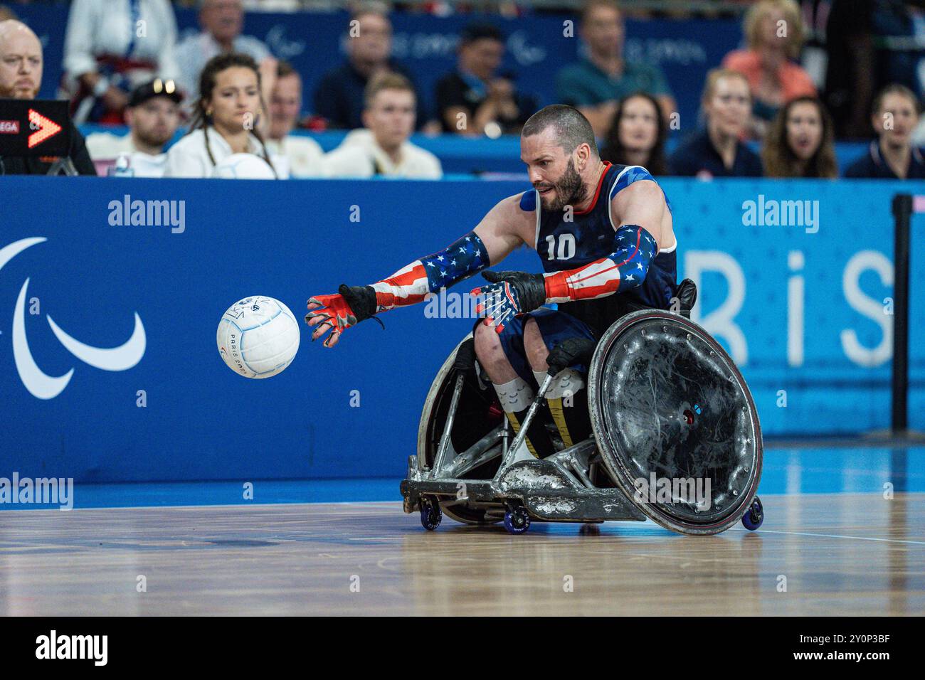 United States Josh Wheeler (10) chases down a loose ball during a ...