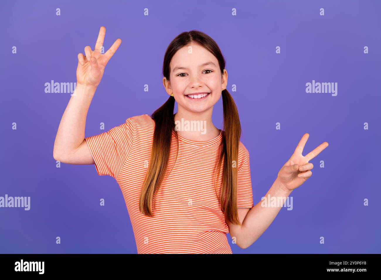 Photo portrait of cute little girl show v-sign dressed stylish red ...