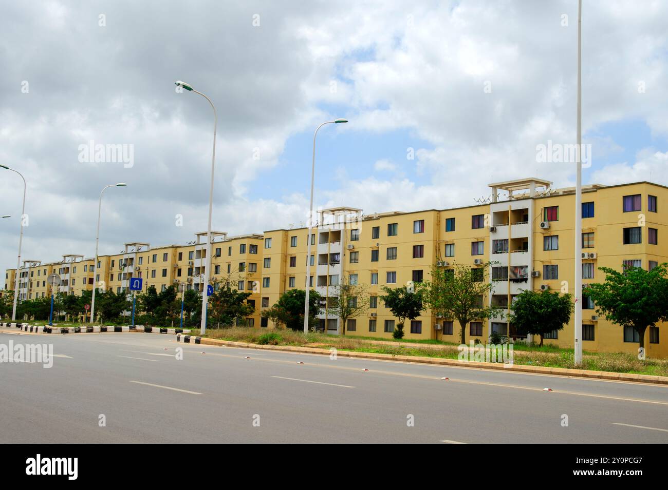 Street in luanda angola hi-res stock photography and images - Alamy