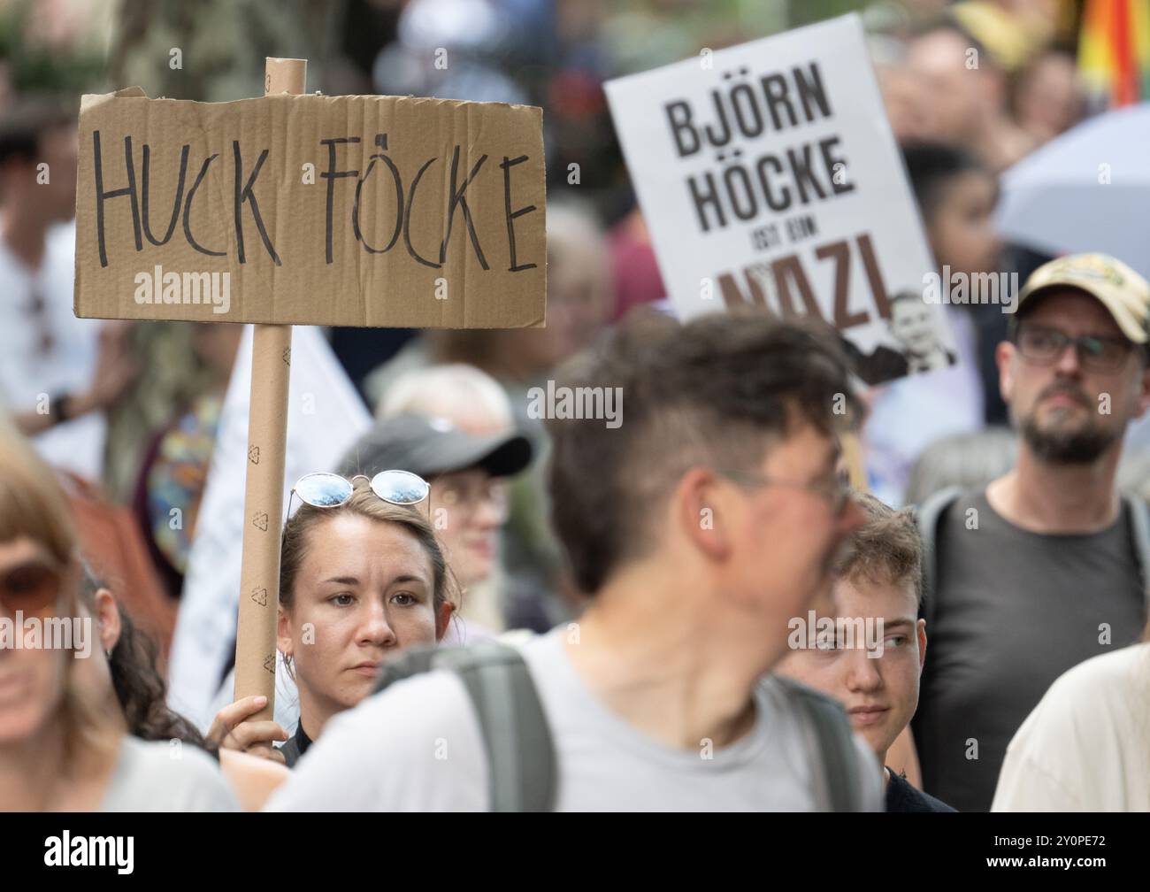 03 September 2024, Hesse, Frankfurt/Main: Several hundred people ...