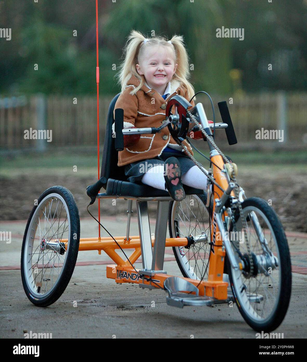 ELLIE CHALLIS RIDING HER FIRST BIKE. Ellie Challis became Paralympics ...