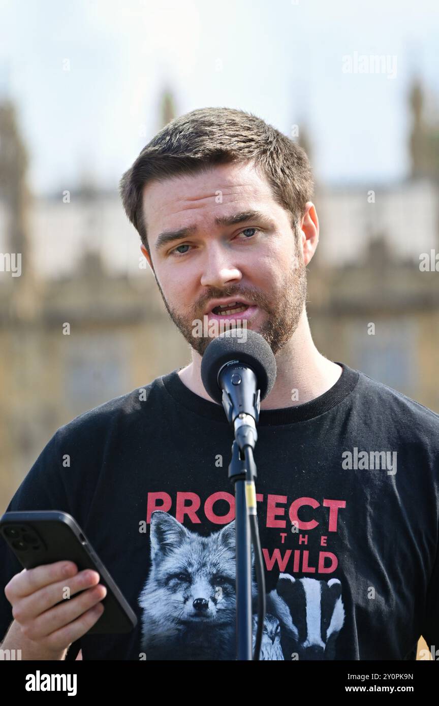 Robert pownall hi-res stock photography and images - Alamy