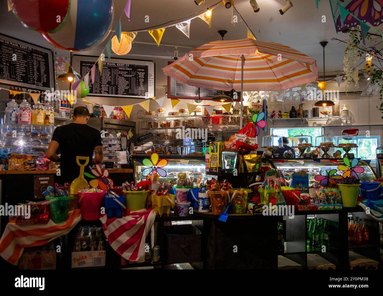 Candy shop hi-res stock photography and images - Alamy