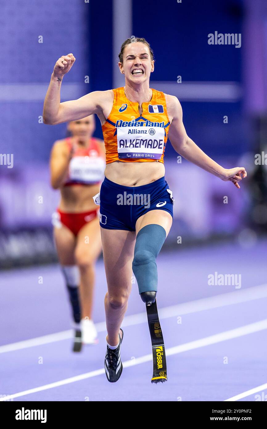 PARIS - Kimberly Alkemade wins gold in the final of the 200 meters T64 ...
