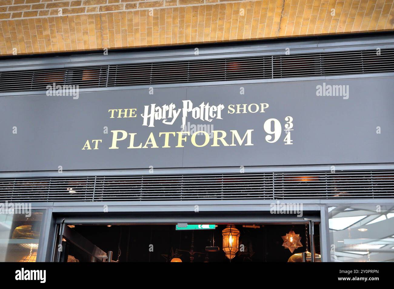 The Harry Potter Shop at Platform 9 3 4 in King's Cross, London ...
