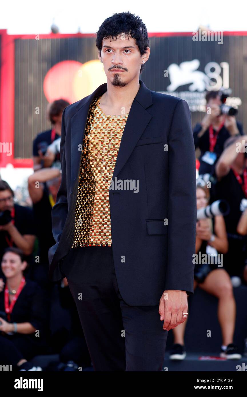 Omar Apollo bei der Premiere des Kinofilms Queer auf der Biennale di ...