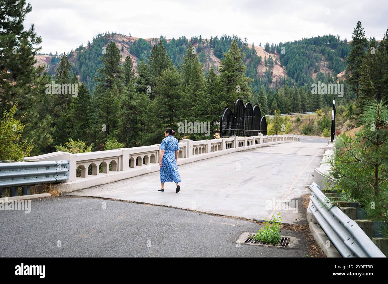 The historic one lane La Grande arch bridge at Perry Oregon., USA Stock ...