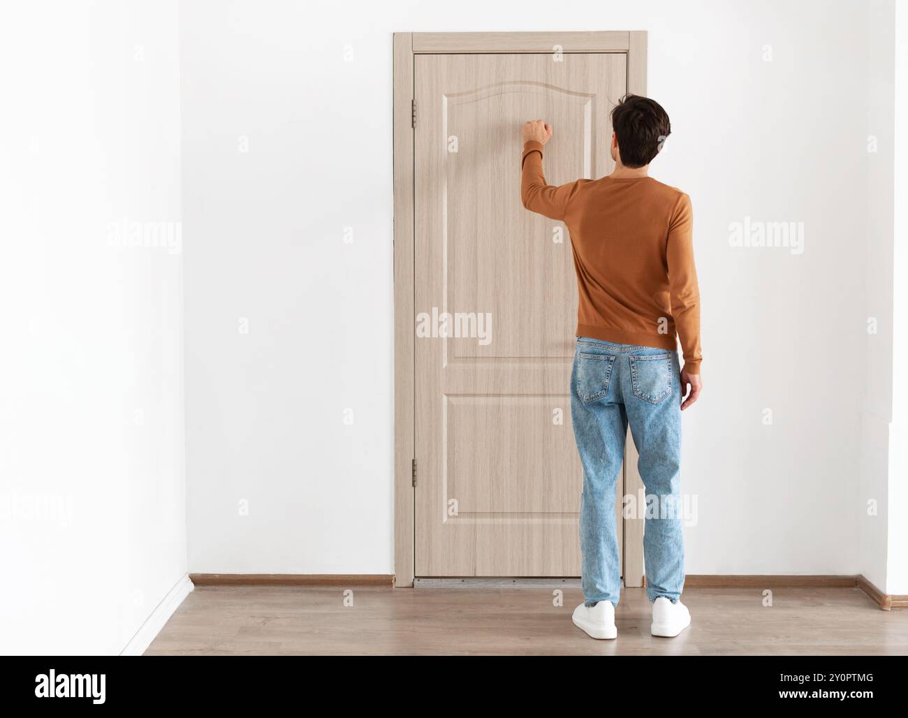 Rear door office building hi-res stock photography and images - Alamy
