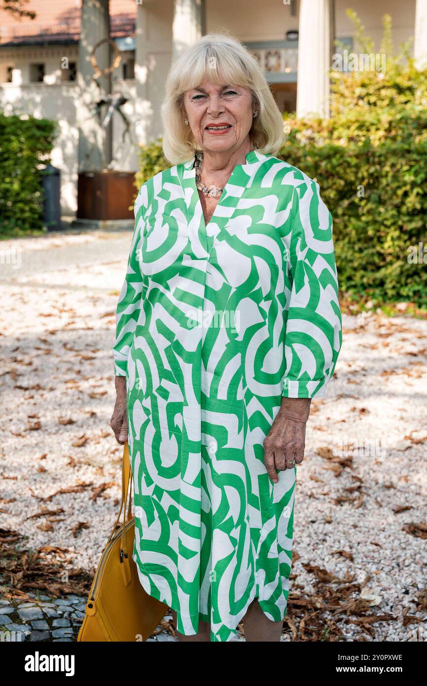Dagmar Biener bei der Jahres-Pressekonferenz zur 16. Spielzeit 2024/ ...