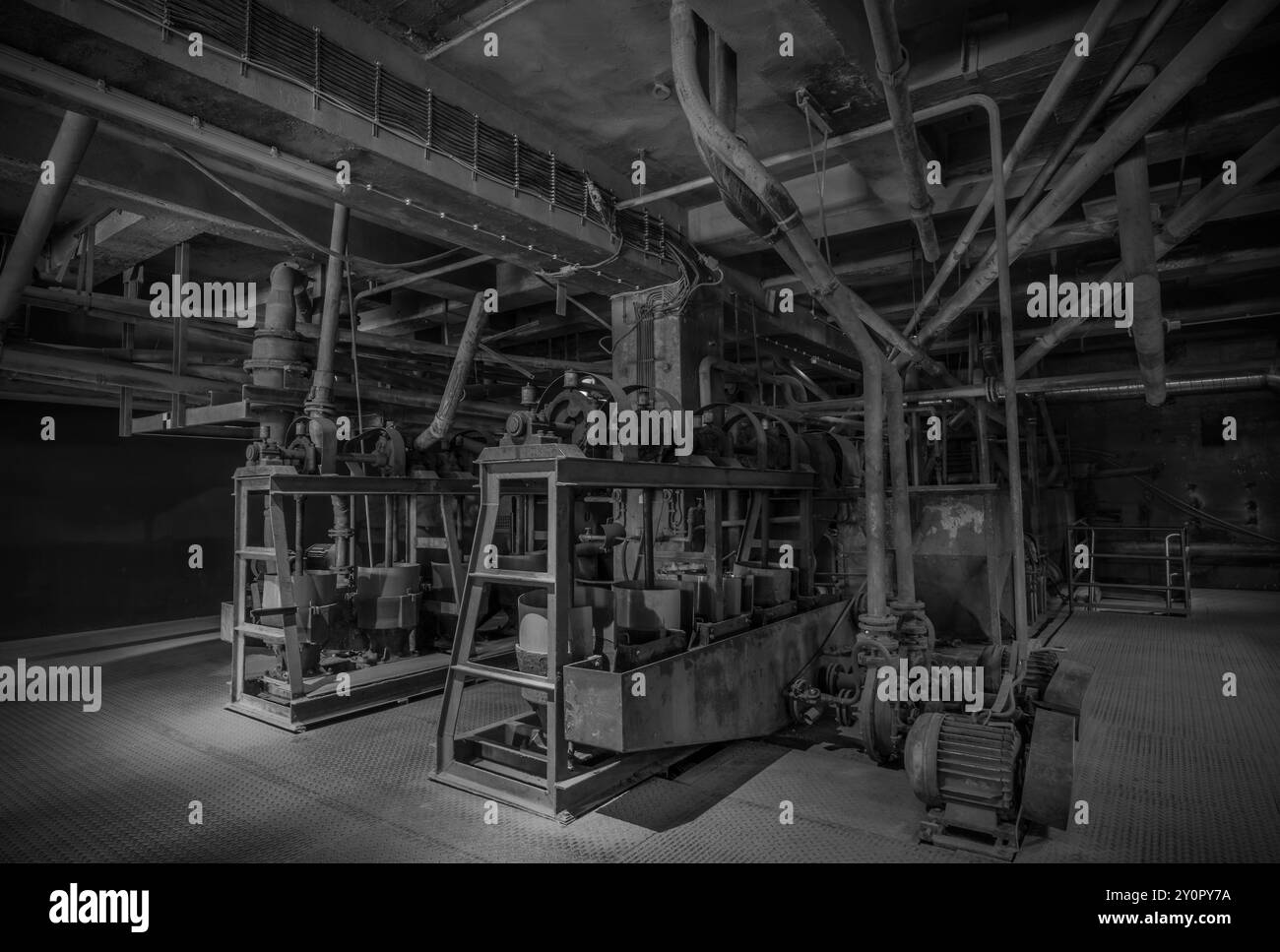 historic machinery of a abandoned mining site Stock Photo - Alamy