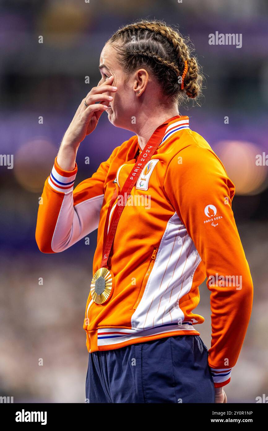 PARIS - Kimberly Alkemade wins gold in the final of the 200 meters T64 ...