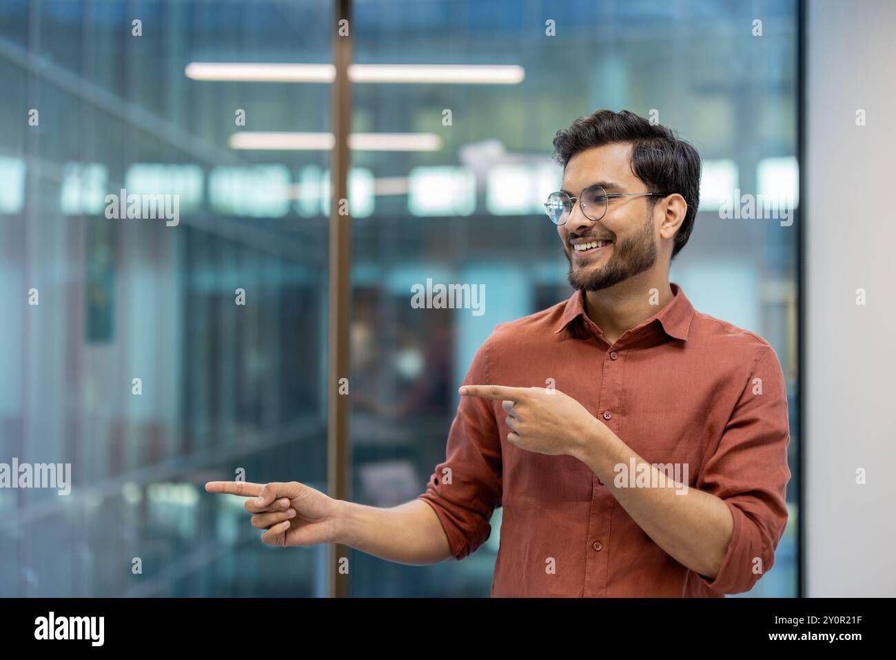 Indian office with positive vibe hi-res stock photography and images ...