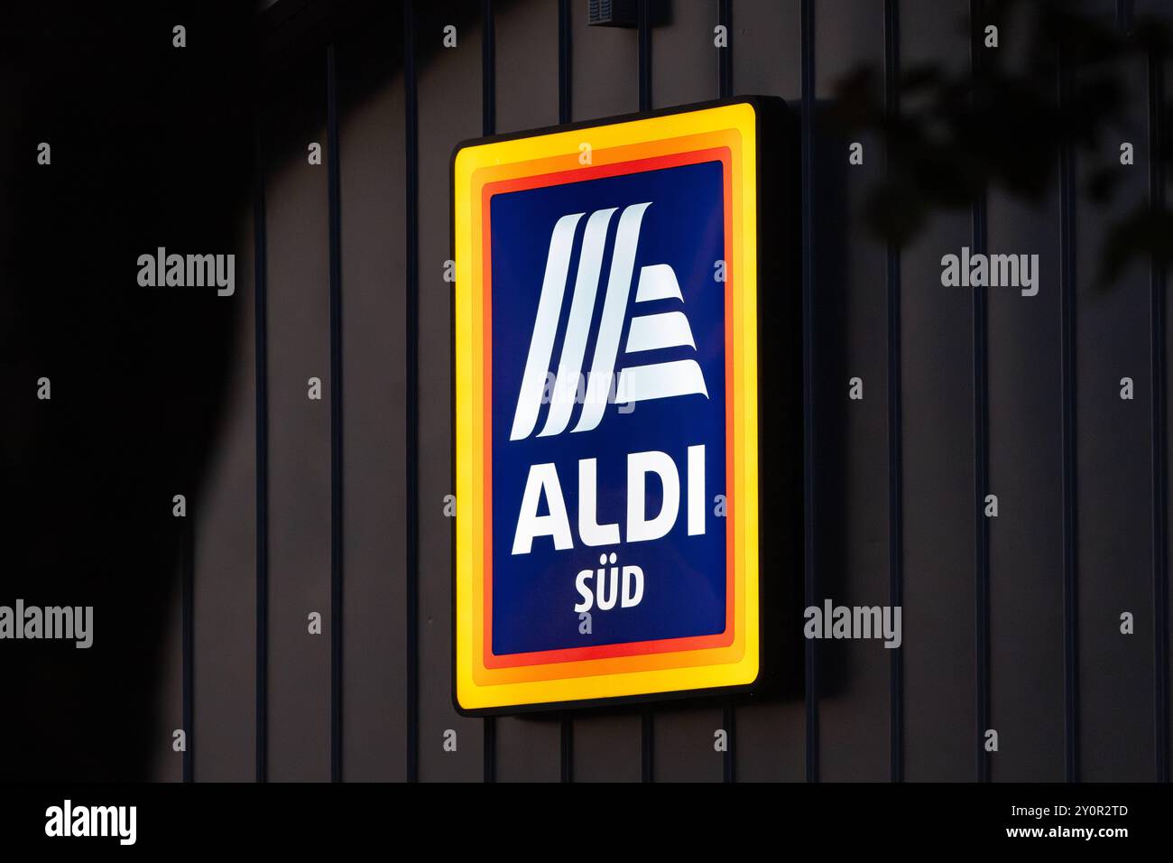 Aldi supermarkt zeichen hi-res stock photography and images - Alamy
