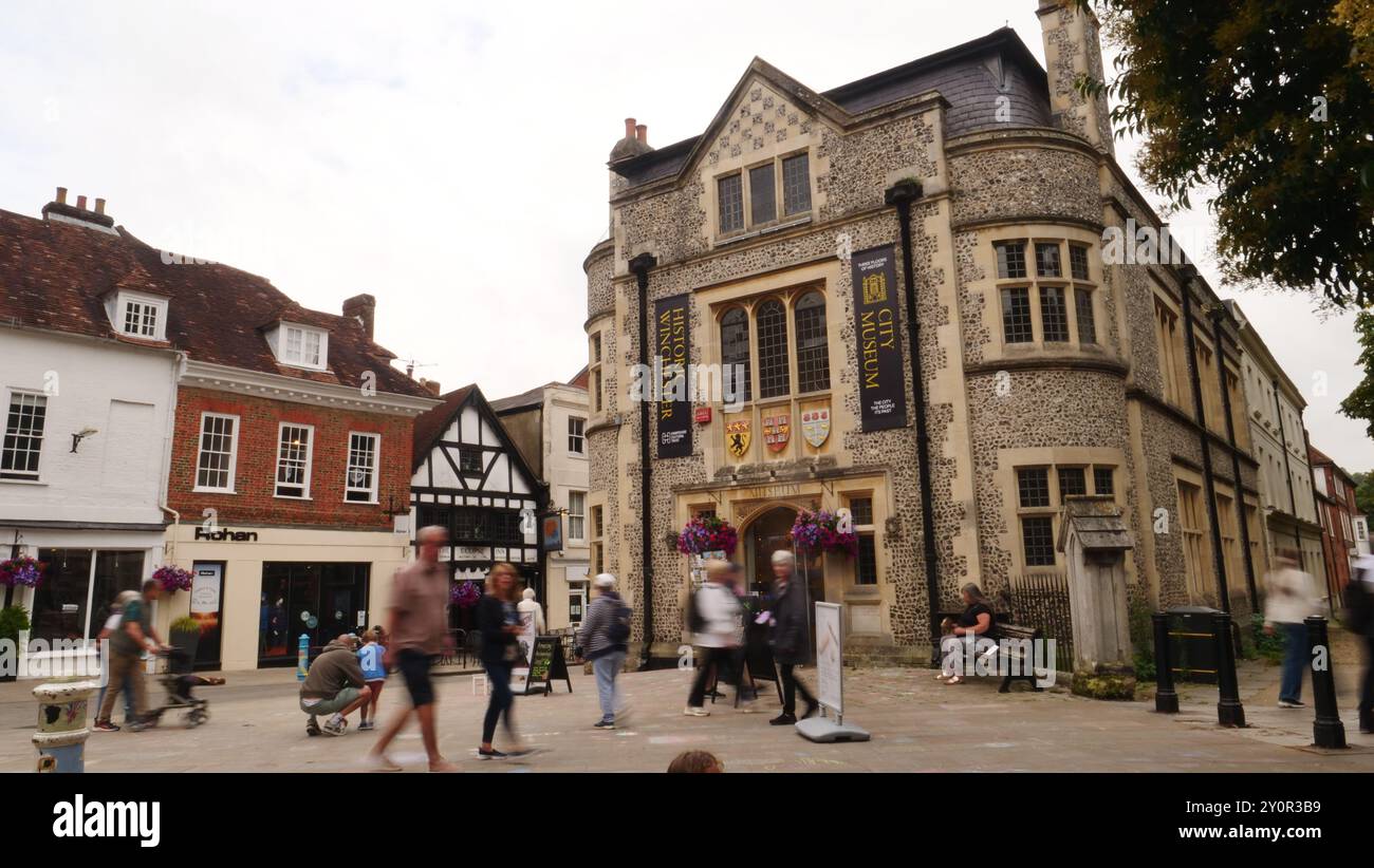 Musueam hi-res stock photography and images - Alamy