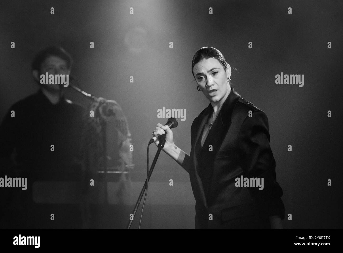 NADINE SHAH, CONCERT, 2024: The singer Nadine Shah plays the Far Out ...