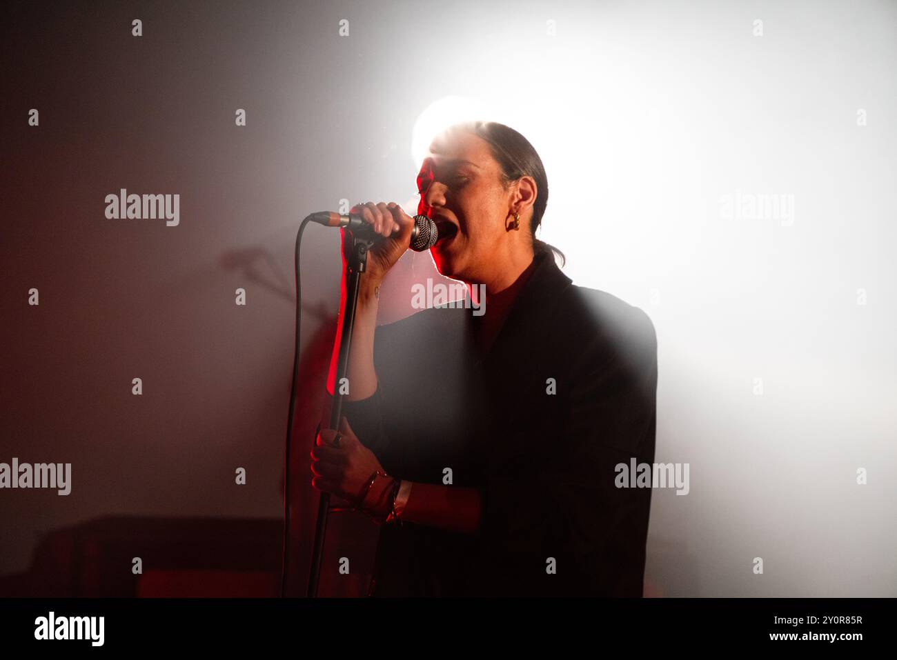 NADINE SHAH, CONCERT, 2024: The singer Nadine Shah plays the Far Out ...