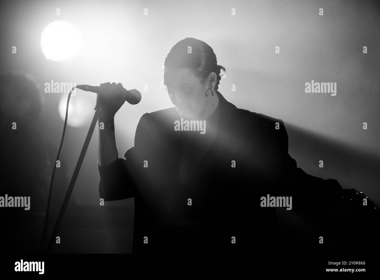 NADINE SHAH, CONCERT, 2024: The singer Nadine Shah plays the Far Out ...