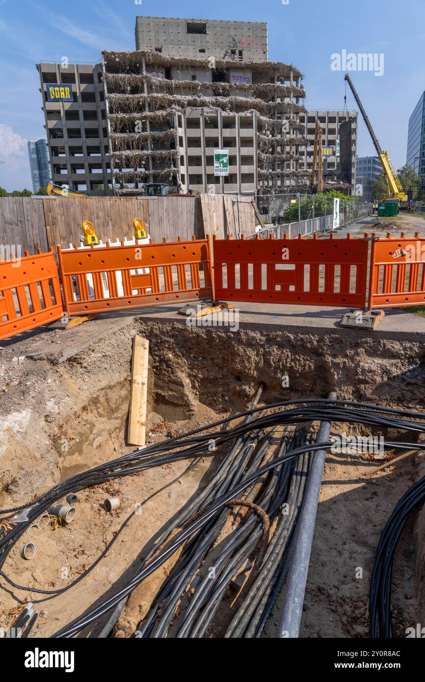 Power lines complete hi-res stock photography and images - Alamy