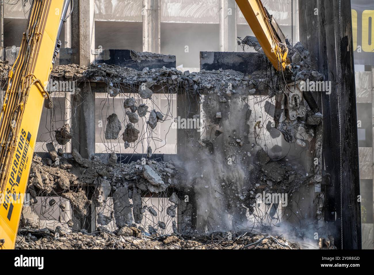 Construction site on Haroldstraße, demolition of a former office ...