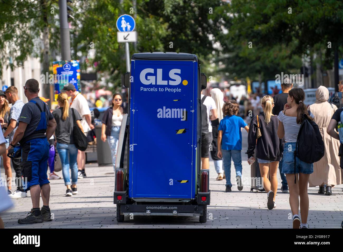 Lastenbike hi-res stock photography and images - Alamy