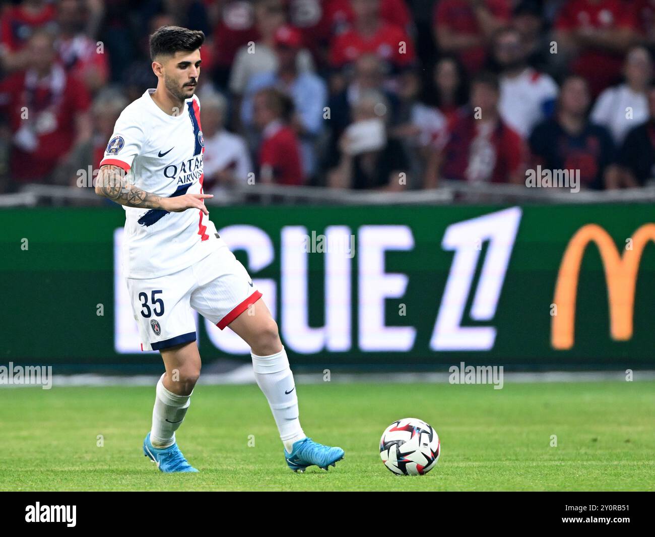 LILLE - Lucas Beraldo of Paris Saint Germain during the French Ligue 1 ...