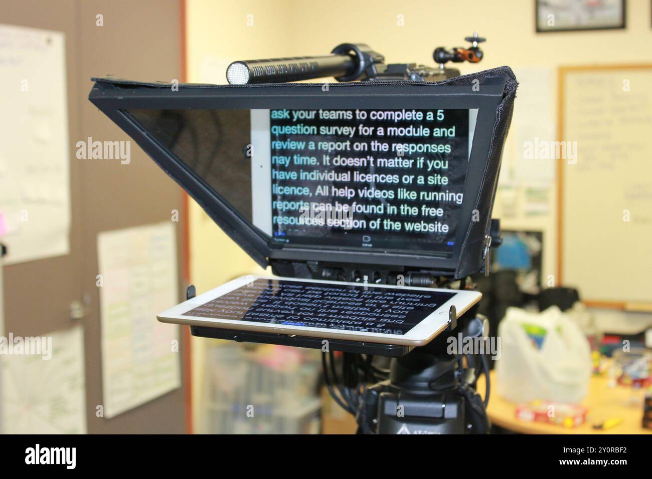 Teleprompter hi-res stock photography and images - Alamy