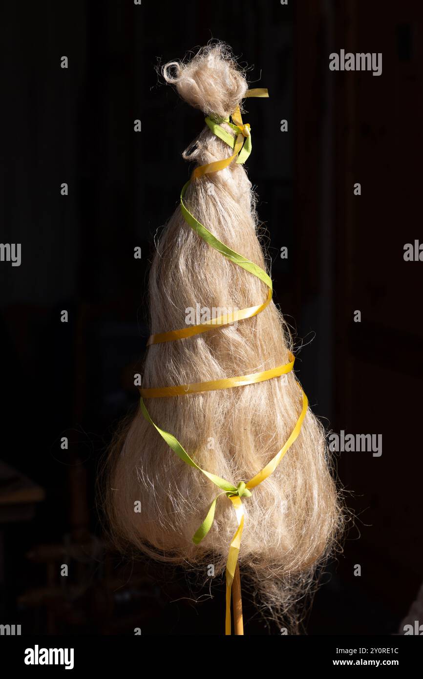 Flax ribbons hi-res stock photography and images - Alamy