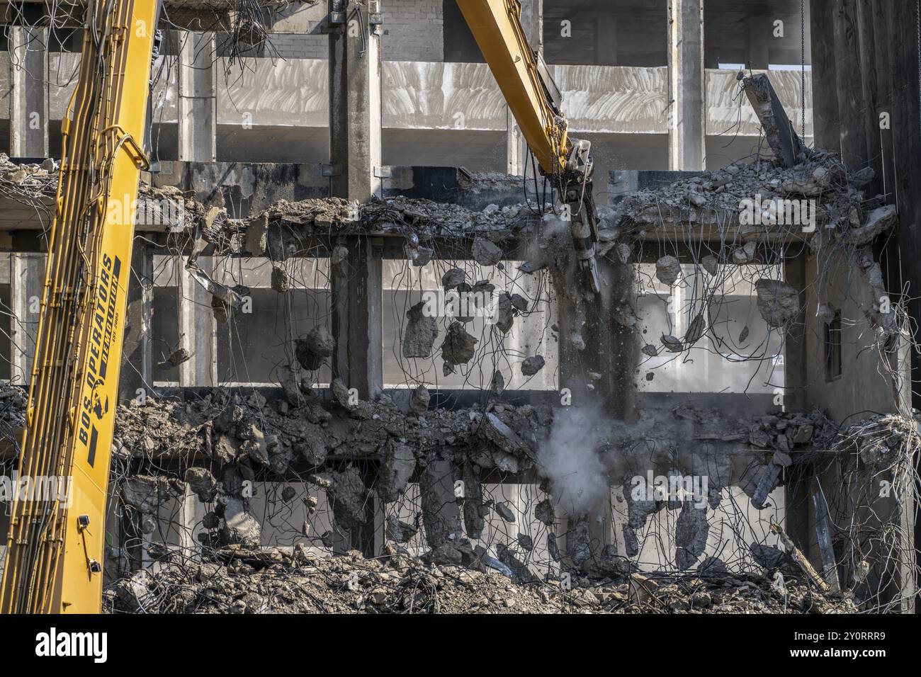 Construction site on Haroldstrasse, demolition of a former office ...