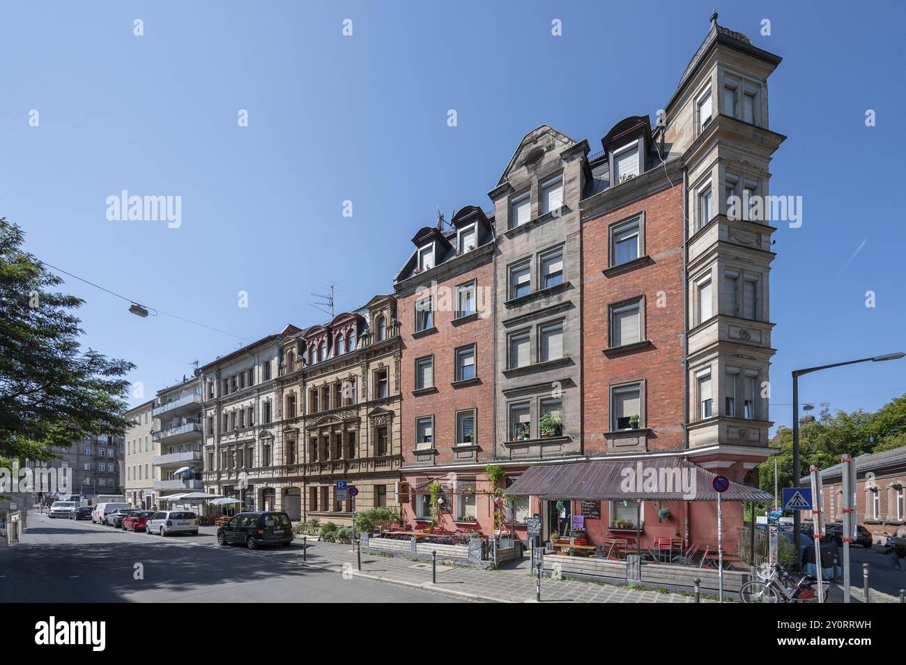 Residential and commercial buildings in the Italianate Neo-Renaissance ...