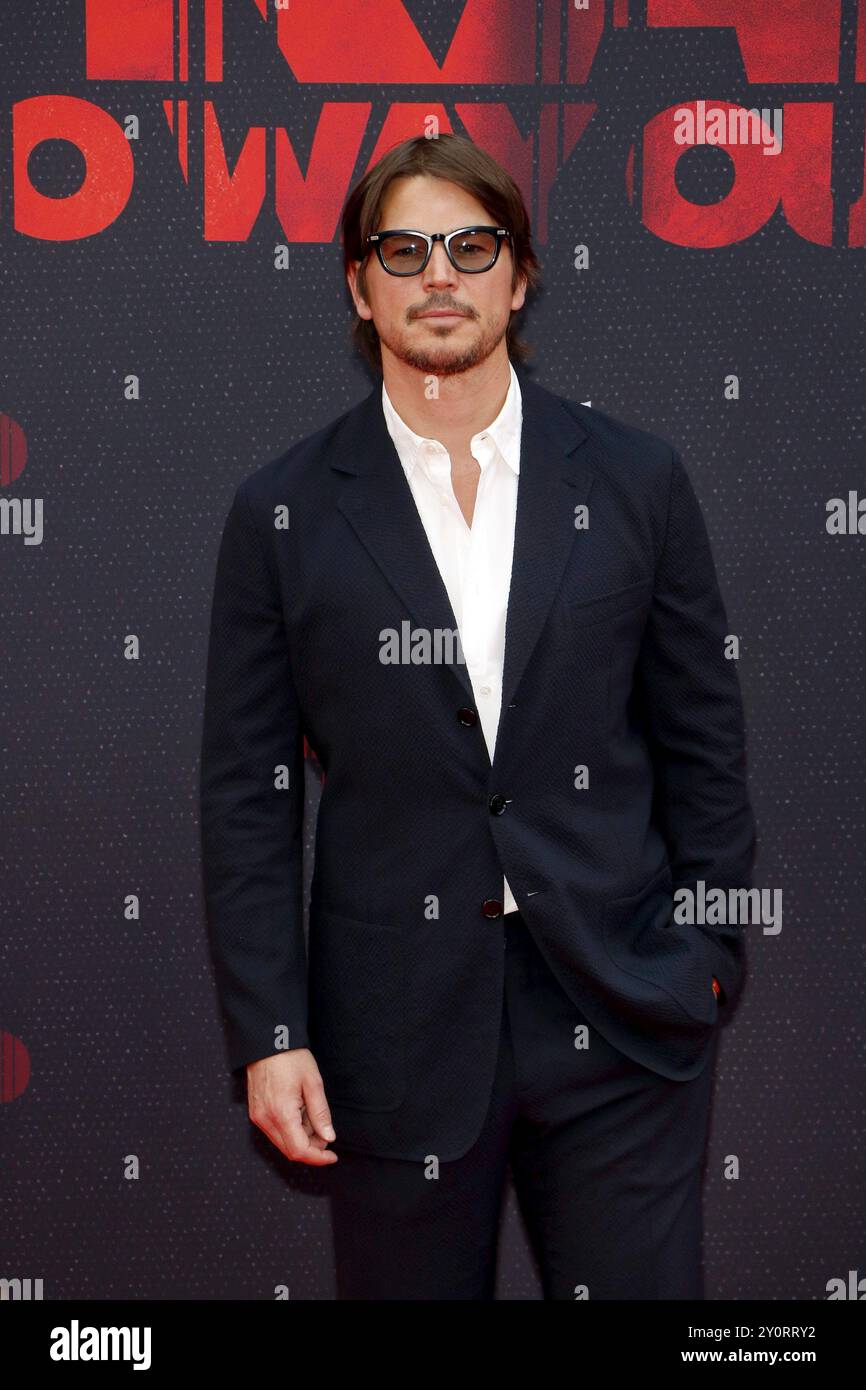 Josh Hartnett at the German premiere of Trap, No Way Out at the Zoo ...