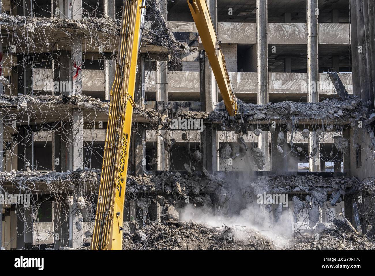 Construction site on Haroldstrasse, demolition of a former office ...