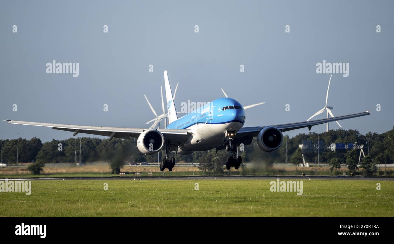 KLM aircraft landing at Amsterdam Schiphol Airport, Polderbaan, 18R/36L ...