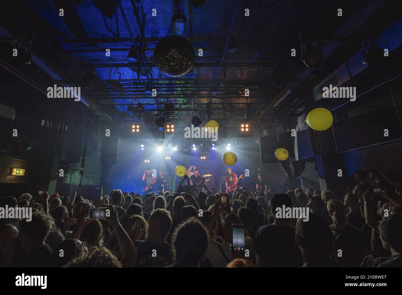 Less than jake live 2024 hi-res stock photography and images - Alamy