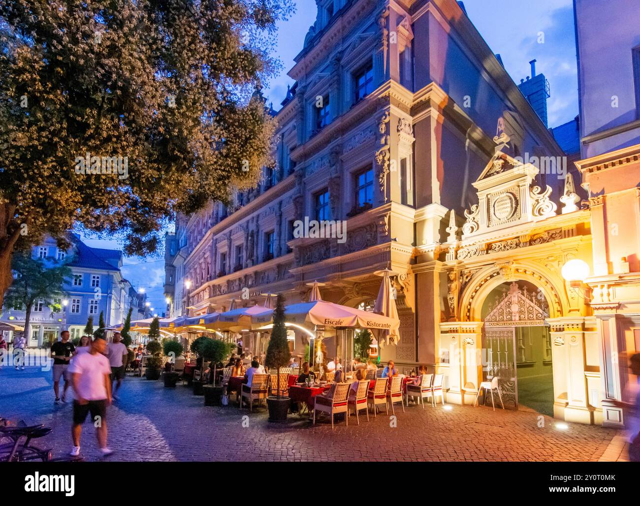 square Fischmarkt, open air restaurant Erfurt Thüringen, Thuringia ...