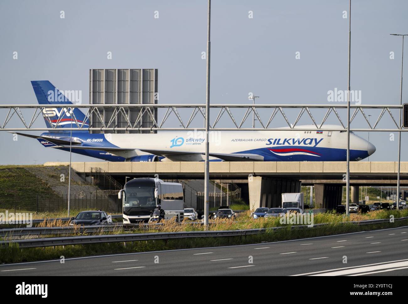 Amsterdam Schiphol Airport, Silk Way West Airlines, Boeing 747-4R7F ...