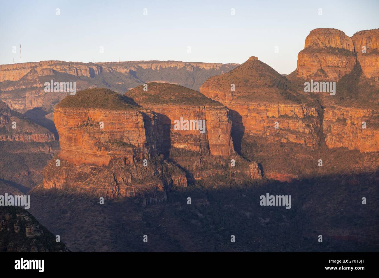 Three Rondawels summit at sunset, Blyde River Canyon, canyon landscape ...