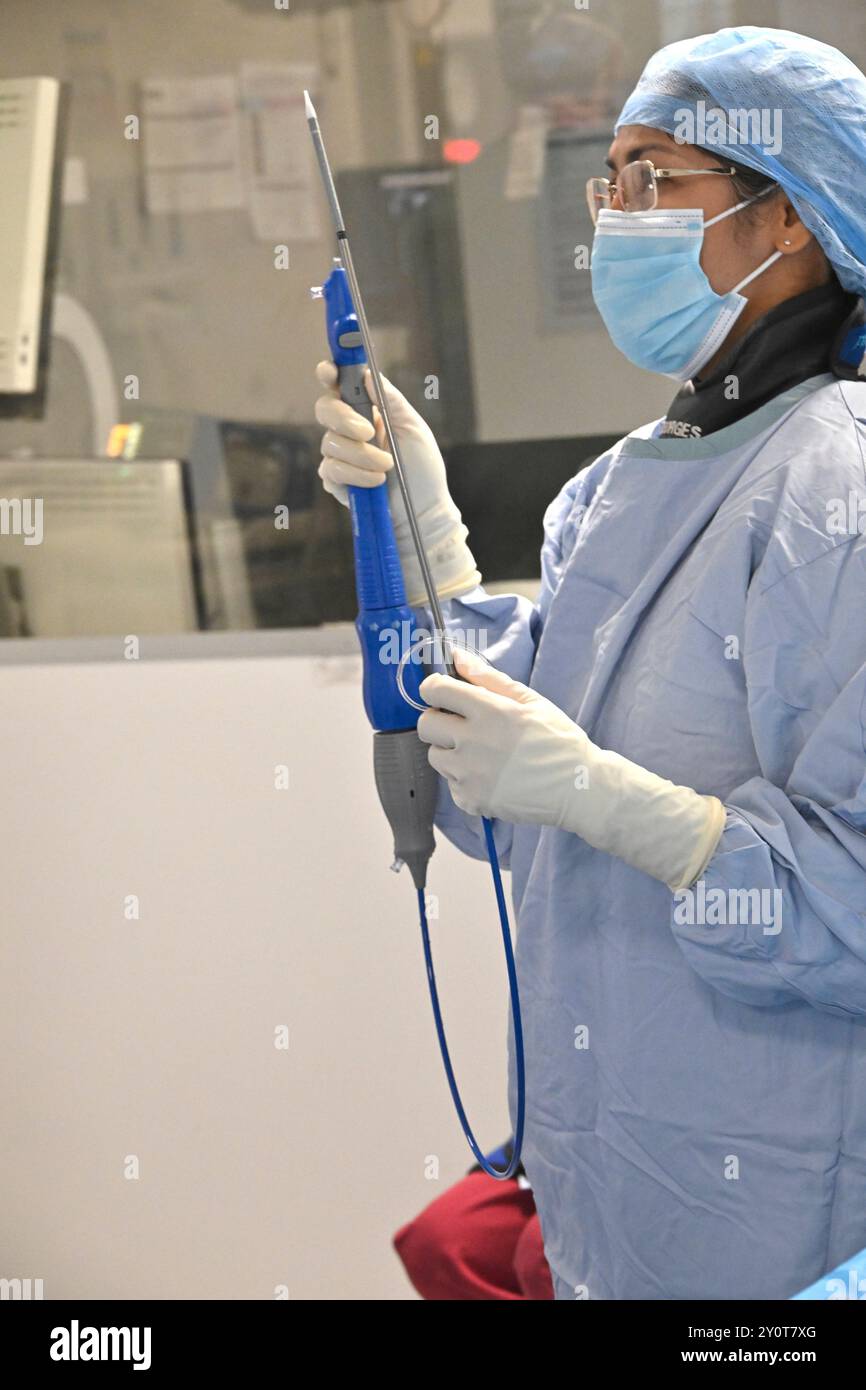 Editorial use only Transcatheter aortic valve implantation (TAVI ...