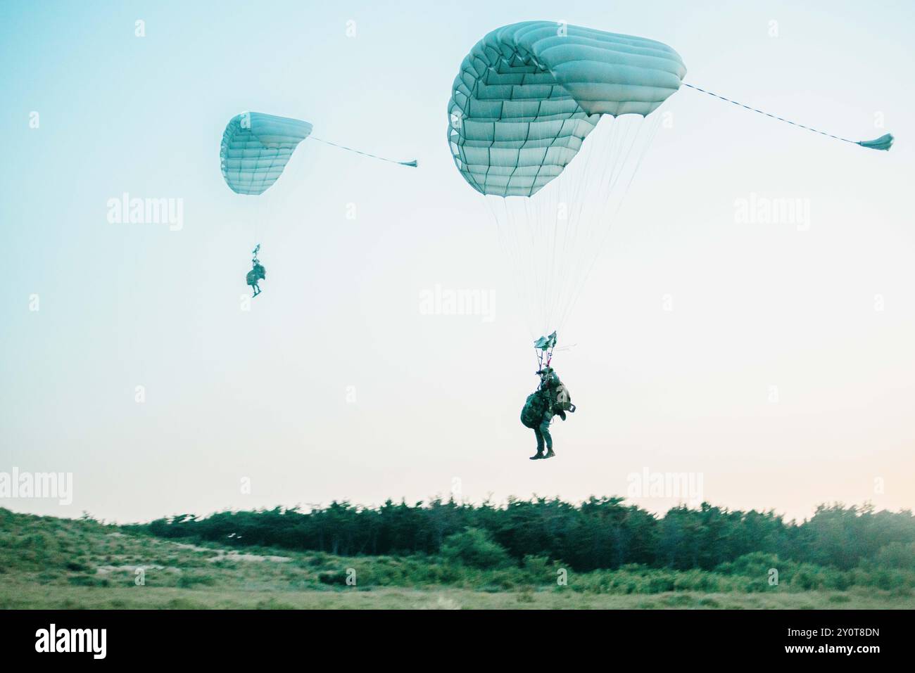 U.S. Marines assigned to Reconnaissance Company, 15th Marine ...