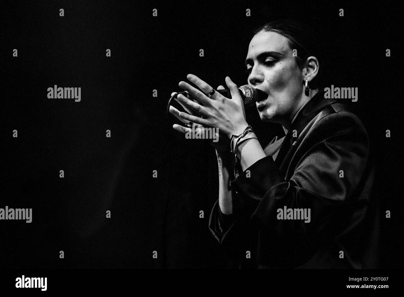 NADINE SHAH, CONCERT, 2024: The singer Nadine Shah plays the Far Out ...